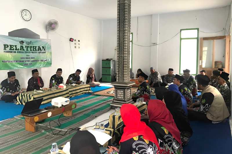 Respon Kepdirjen Bimas Islam No 1172 Tahun 2024, IPARI Lumajang Masifkan Pelatihan Pembuatan ...